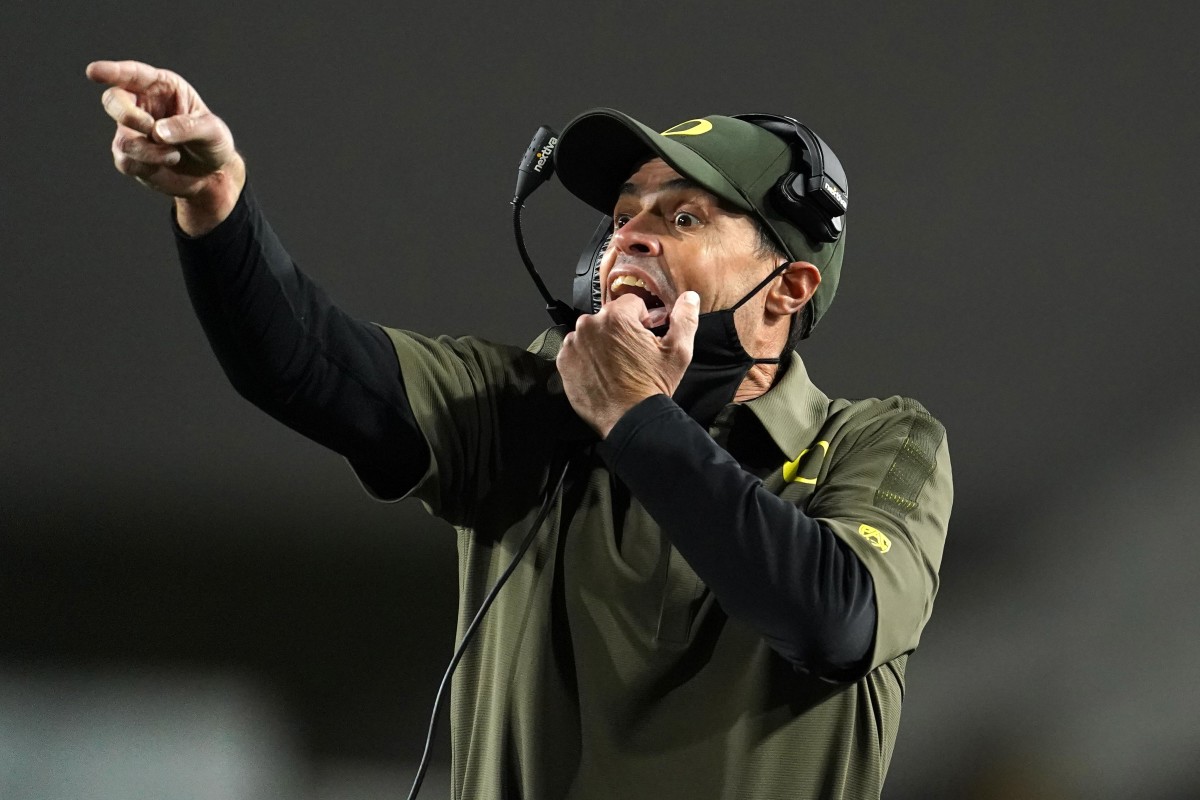 Oregon Ducks Football Offensive Line Coach Alex Mirabal Talks Spring ...