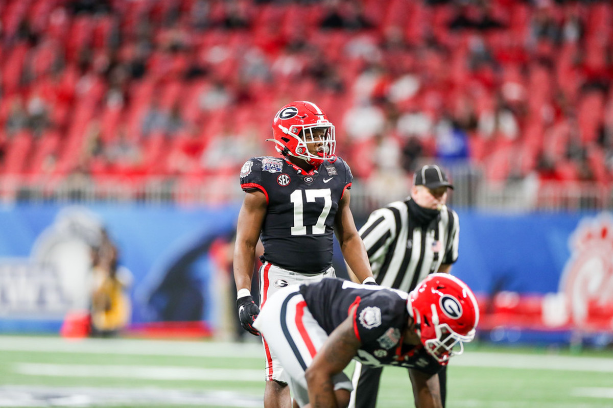Georgia Football: Nakobe Dean Living Up to Hype - Sports Illustrated ...