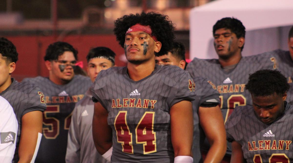 Notre Dame Lands Top Linebacker Niuafe Tuihalamaka - Sports Illustrated ...