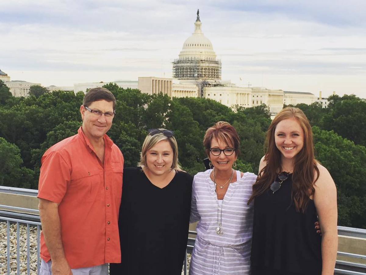 78 Minutes: In Tuscaloosa's Hour of Need, the Patterson Family Answered ...