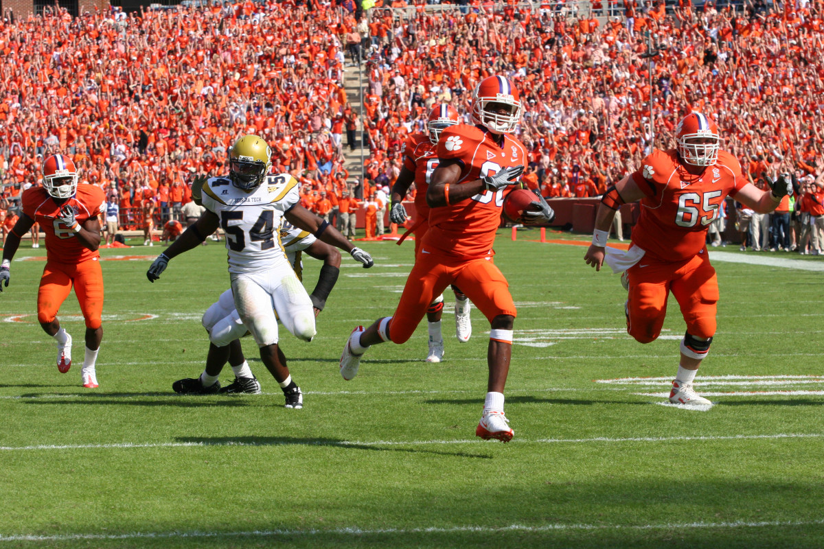 Former Clemson Tigers WR Aaron Kelly Rewrote ACC Record Books - Sports ...