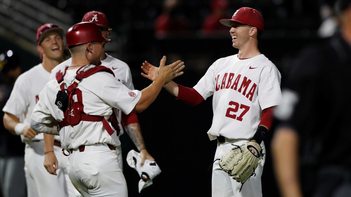 'The Viper': The Unconventional Journey of Alabama Baseball's Chase Lee ...