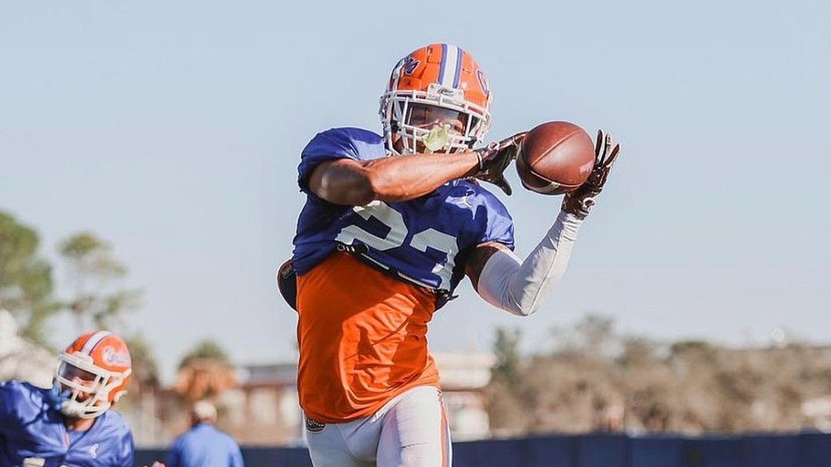 Gators CB Jaydon Hill Talks Florida's Secondary, Coach Jules Montinar ...