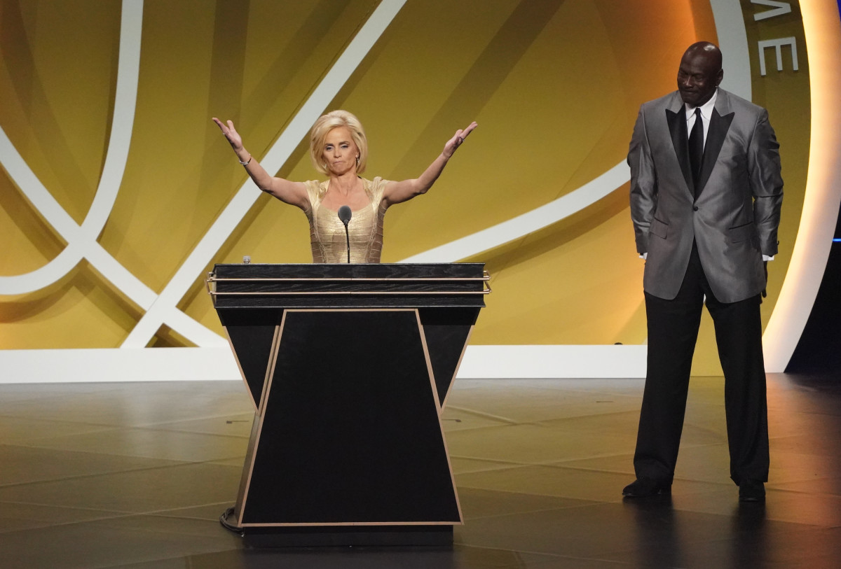 LSU Women's Basketball Coach Kim Mulkey Inducted into Naismith ...