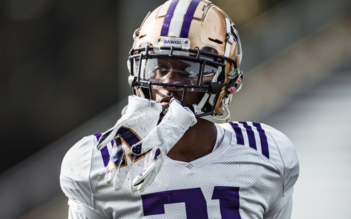 With Dom Hampton In, Huskies Book Some Down Time - Sports Illustrated ...