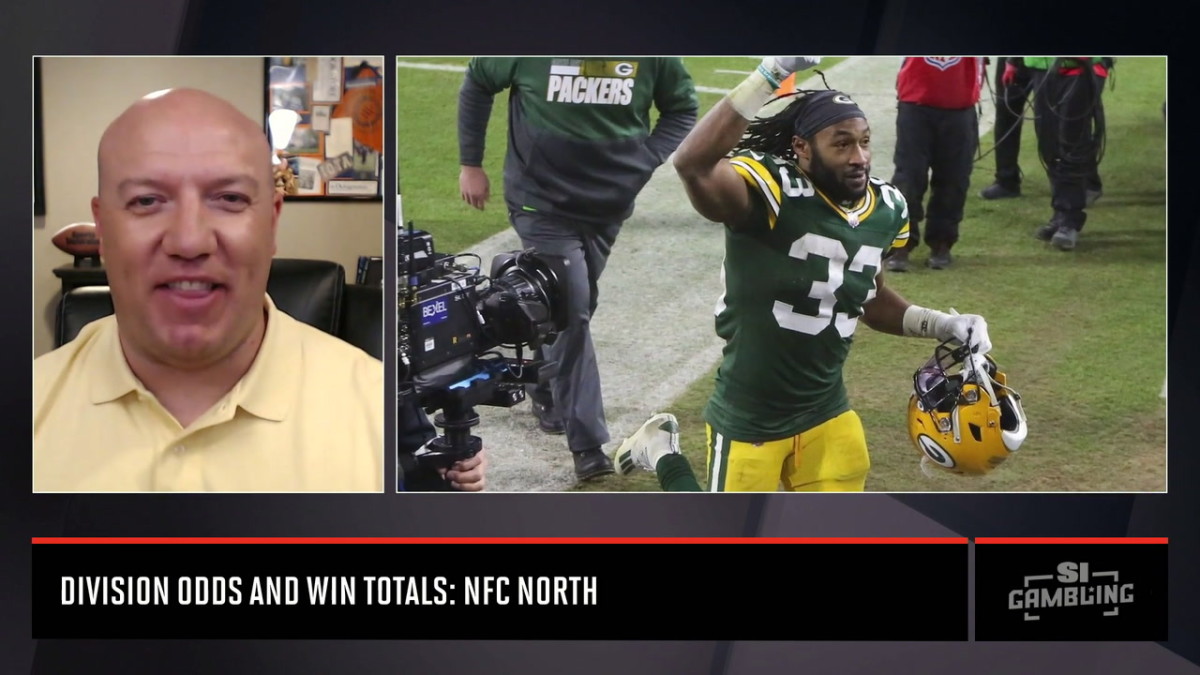 Aaron Rodgers' Media-Exposure Train Rolls On With Hawaii Vacation ...