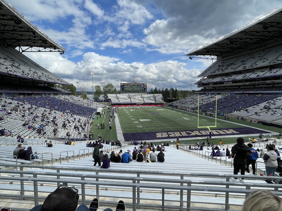 TV times and Networks Unveiled for 5 Husky Games - Sports Illustrated ...