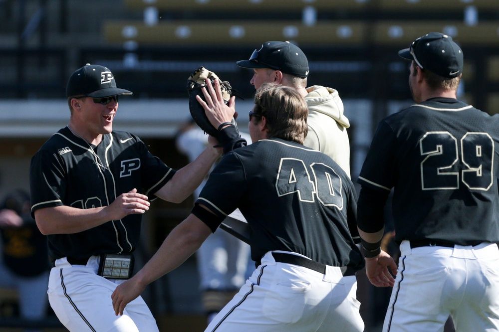 Purdue Earns 7-6 Comeback Victory, Splits Doubleheader With Minnesota ...