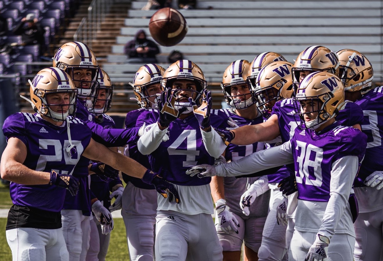 Washington Huskies Have a Surplus of Walk-on Receivers - Sports ...