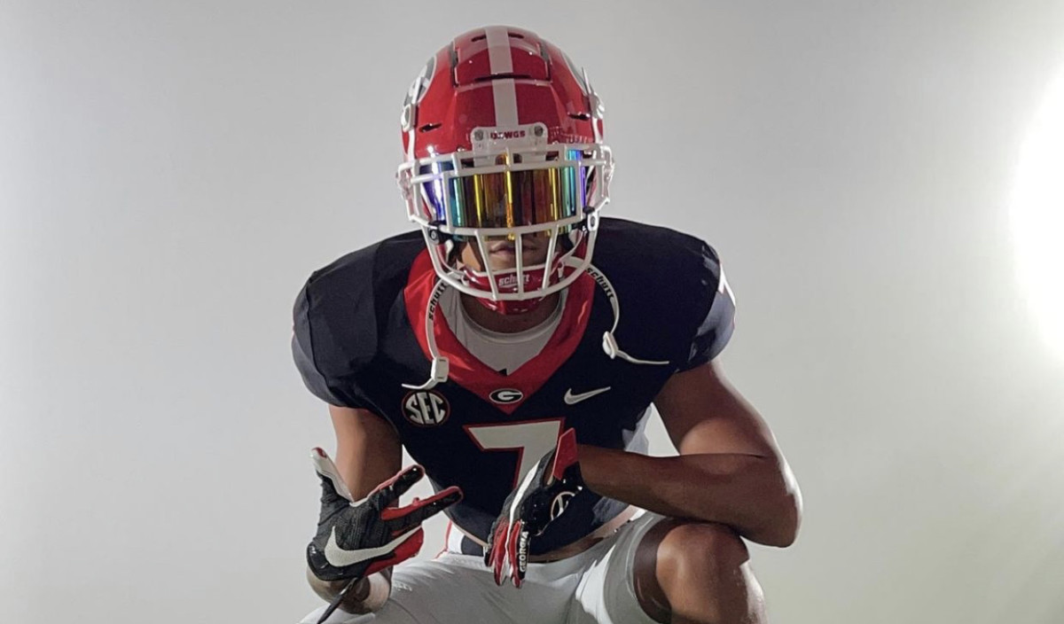 Elite 2023 WR Devin Hyatt Talks UGA Visit, Upcoming Bama Camp, and More ...