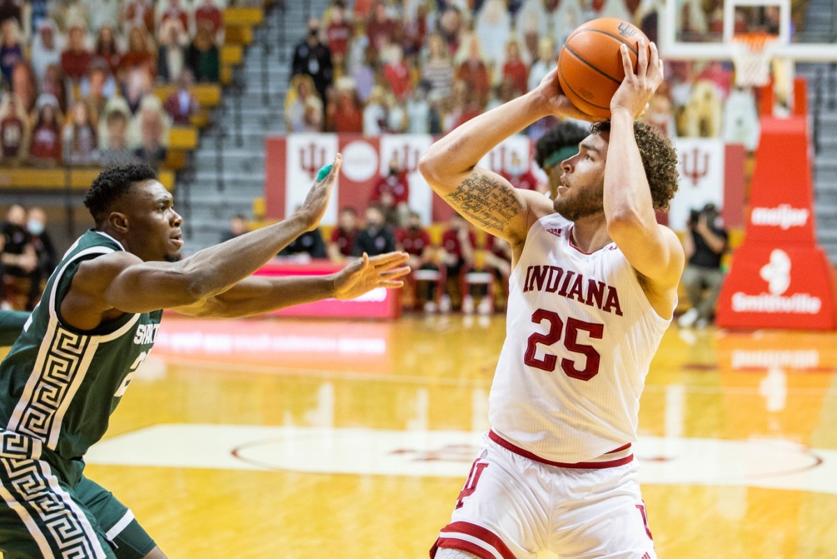 Indiana Basketball Wishes Race Thompson a Happy Birthday - Sports ...