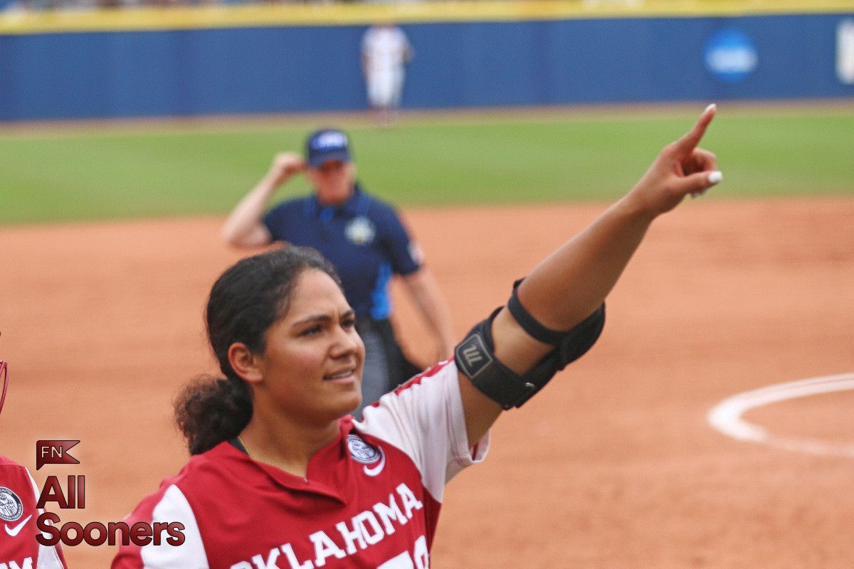 Chasing History: Why Oklahoma Sooner Jocelyn Alo Always Pictured ...