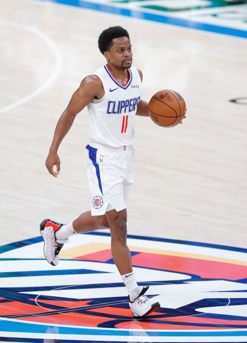 Hoosiers In The Pros: Yogi Ferrell And Clippers Beat Mavericks In Game ...