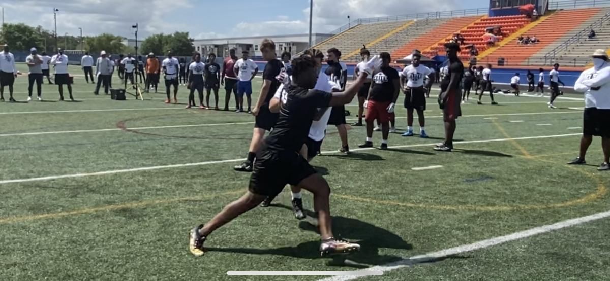 Top 2023 Defensive End Derrick LeBlanc Scheduled to Visit UCF Football ...