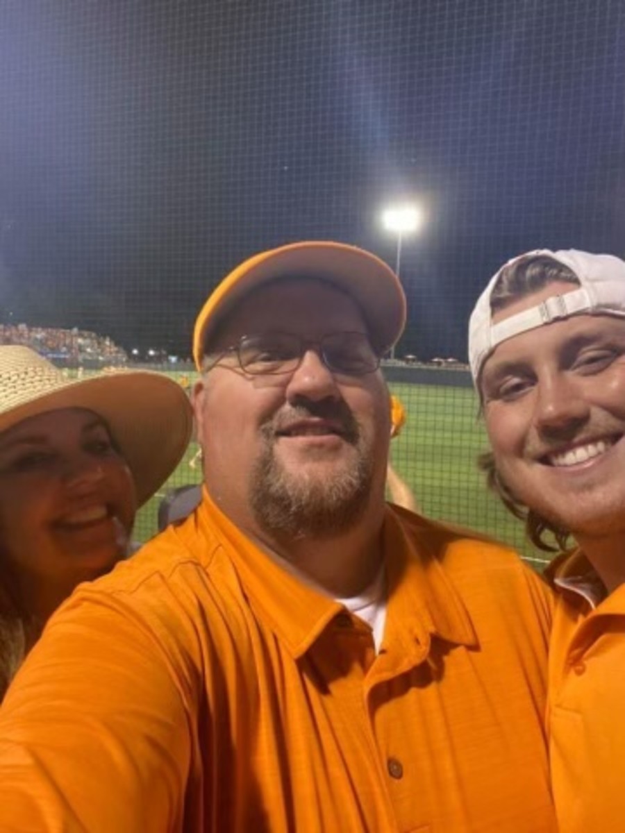 Nichols: Viral video proves Tennessee fans, Tony Vitello make one ...