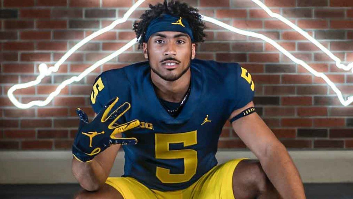 Michigan's Perfect Defensive Haul in the 2022 Cycle - Sports ...