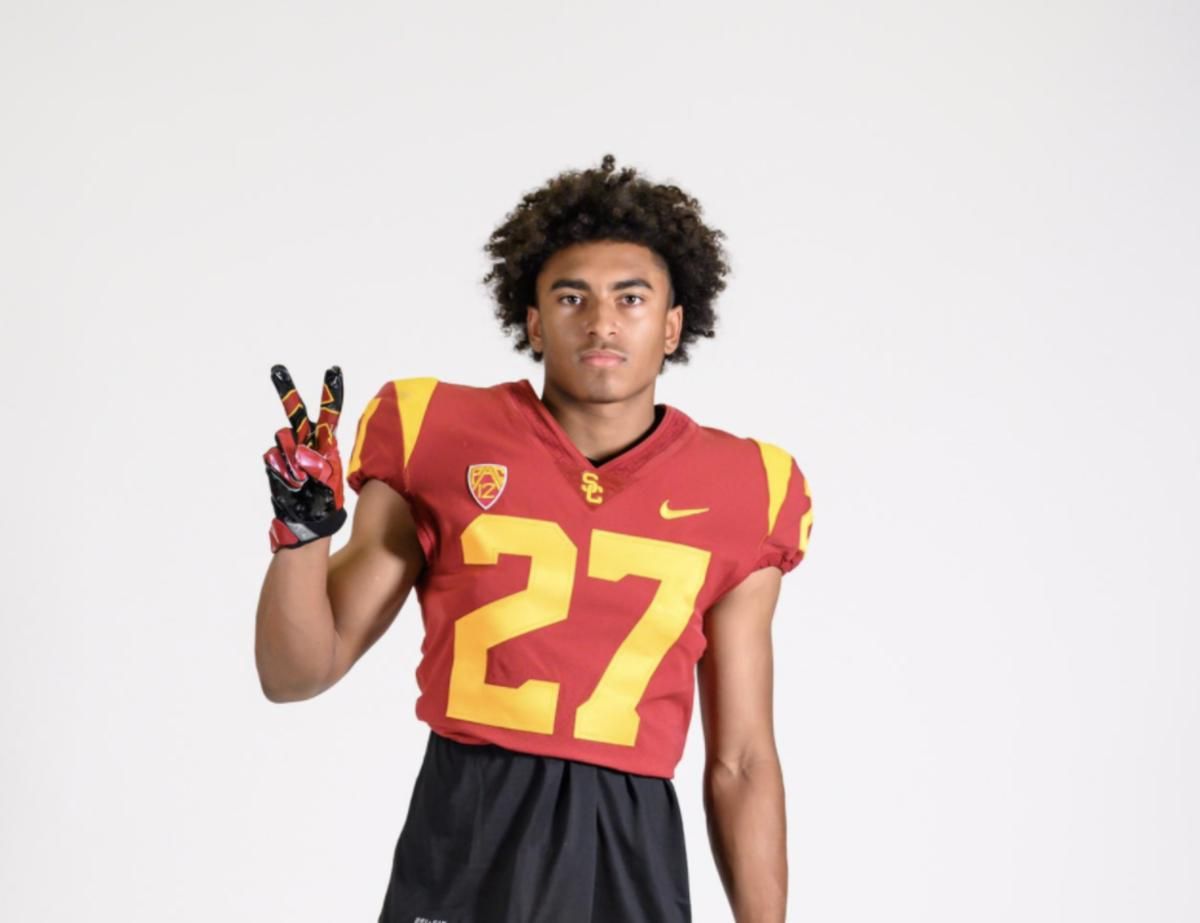 Breaking: Nation's No. 2 RB Gavin Sawchuk Commits to Oklahoma over USC ...