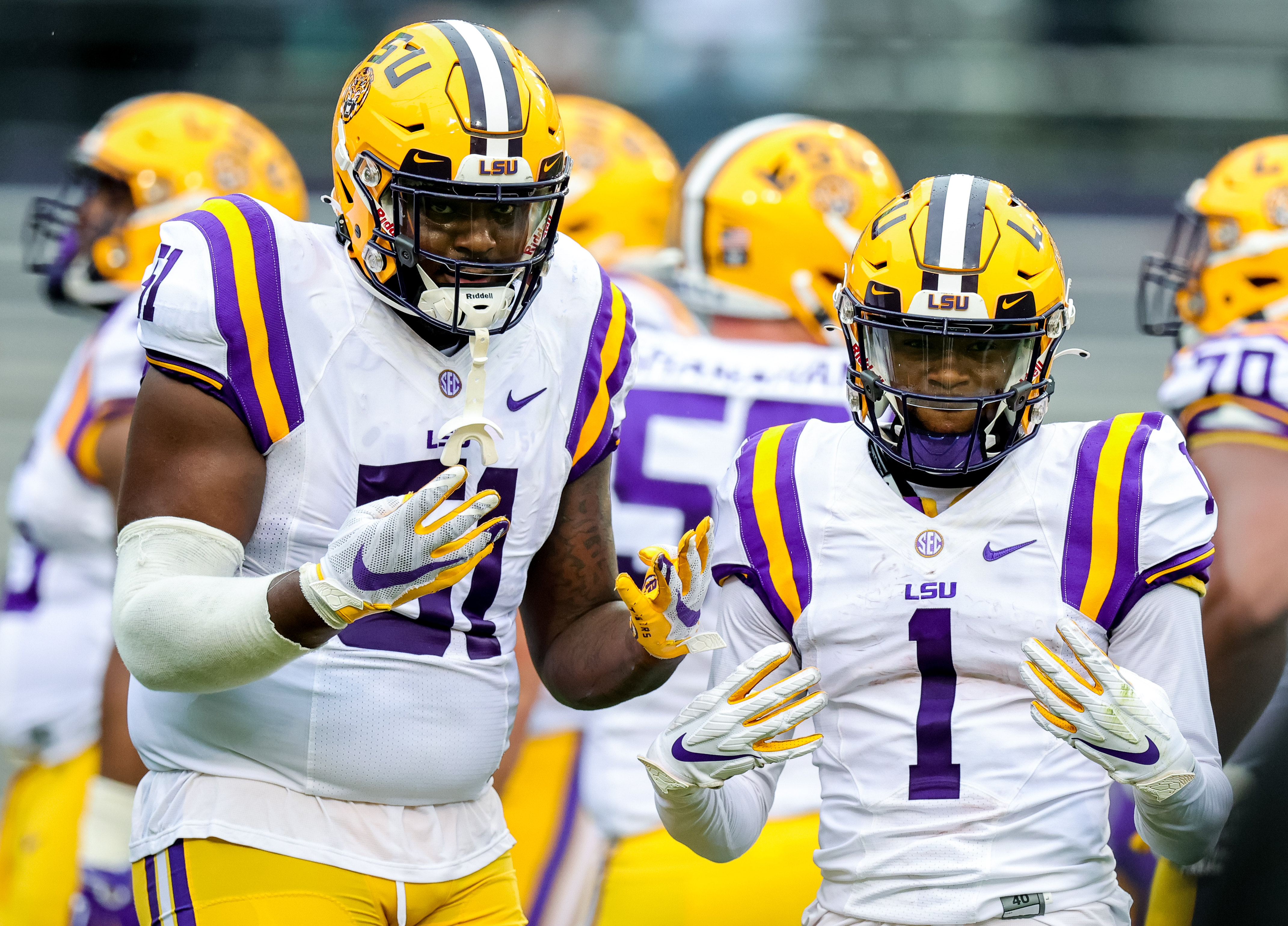 Report: LSU Football Offensive Tackle Dare Rosenthal Expected to Enter ...