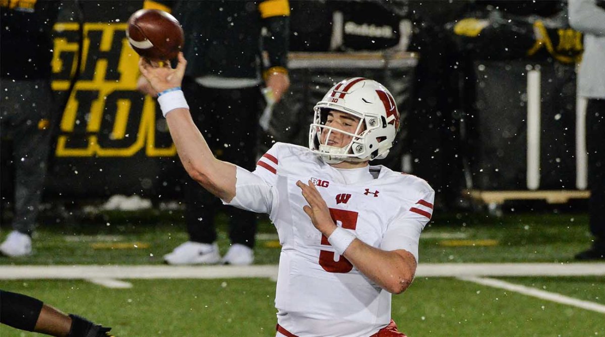 Graham Mertz unveils trademark ahead of NIL policy taking effect ...