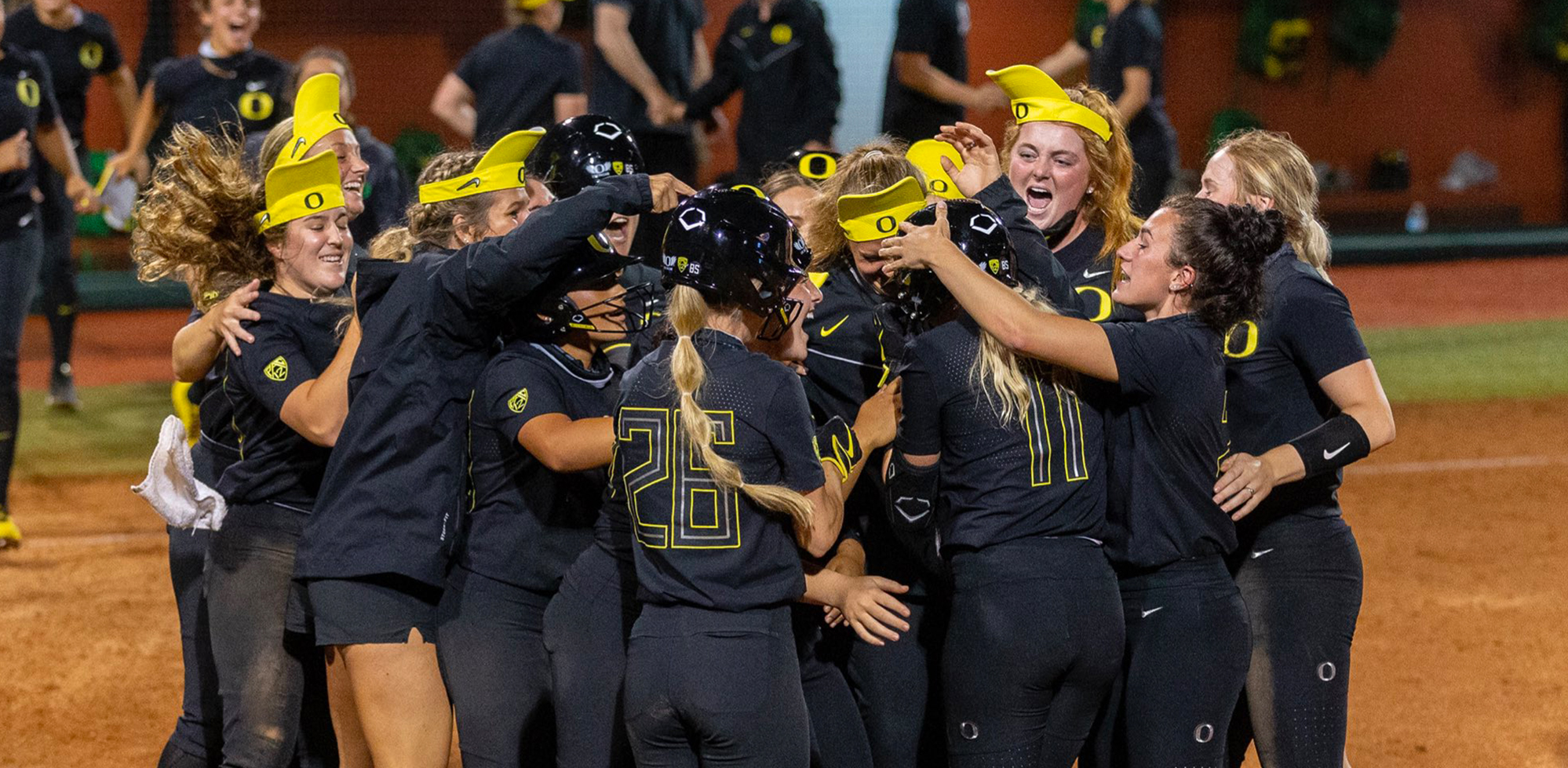 Oregon Ducks Softball Going Through Busy Offseason - Sports Illustrated ...