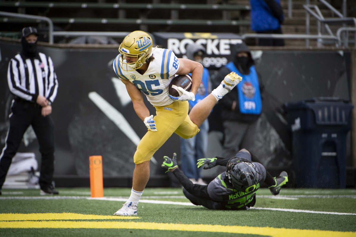 Greg Dulcich named to John Mackey Award Watch List - Sports Illustrated ...