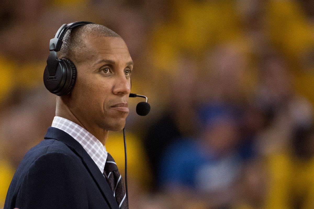 Several UCLA alumni honored in Southern California Basketball Hall of ...