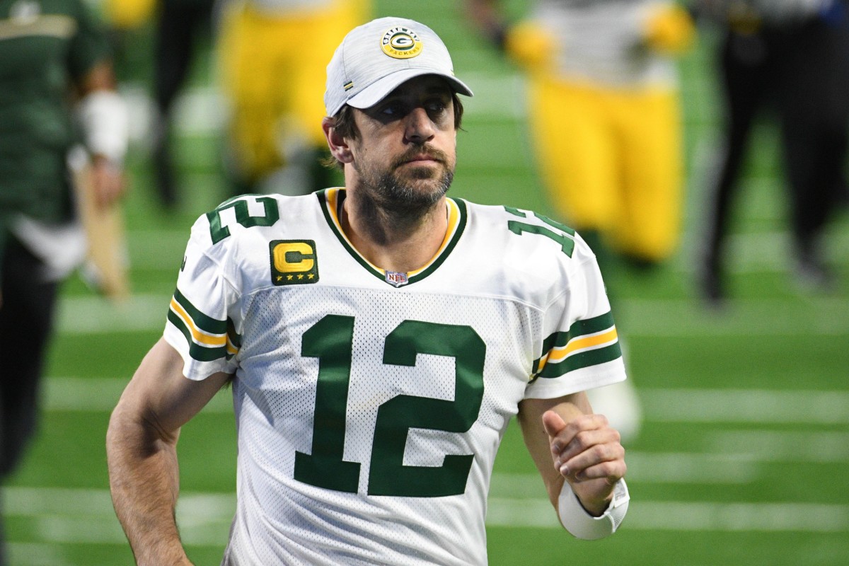 Aaron Rodgers Arrives at Packers' Training Camp - Sports Illustrated ...