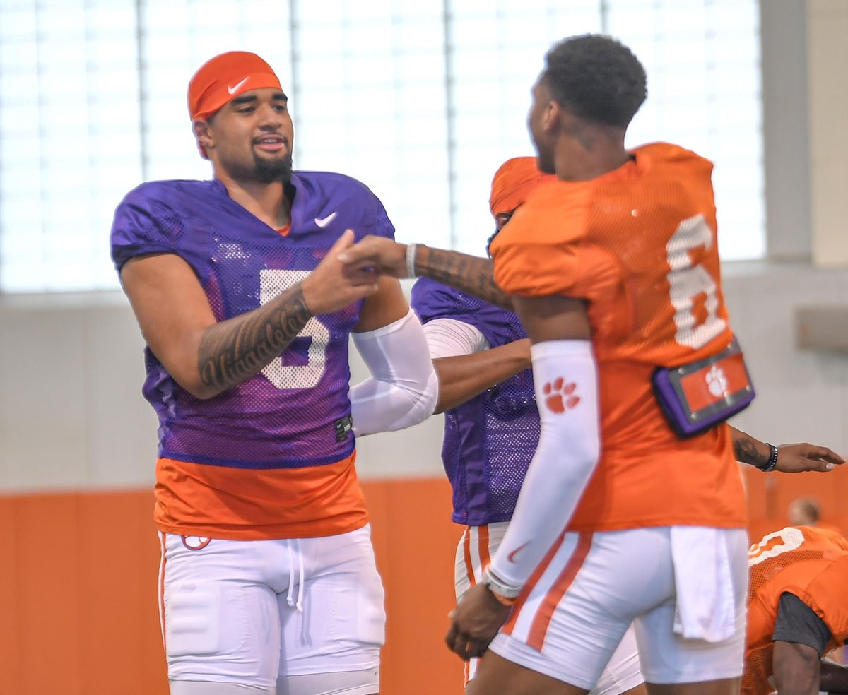 Clemson Tigers QB D.J. Uiagalelei Excited About Playing at 'Wide ...