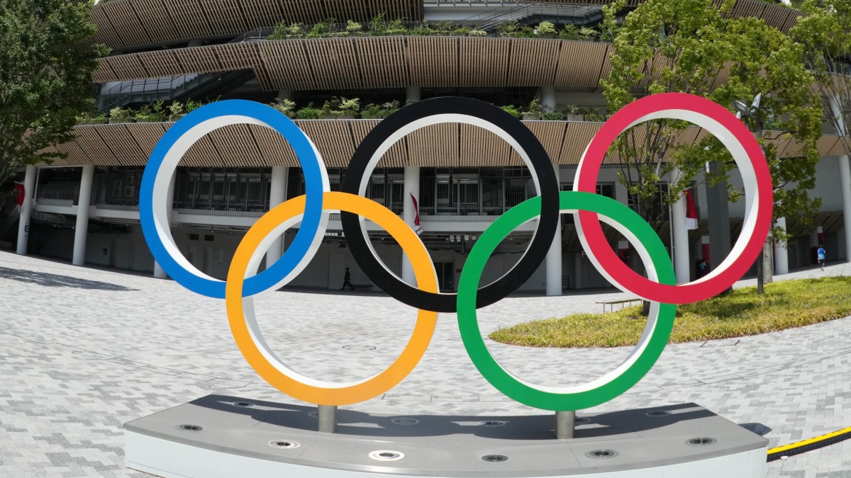 U.S. fencers don pink masks in apparent rebuke of teammate - Sports ...