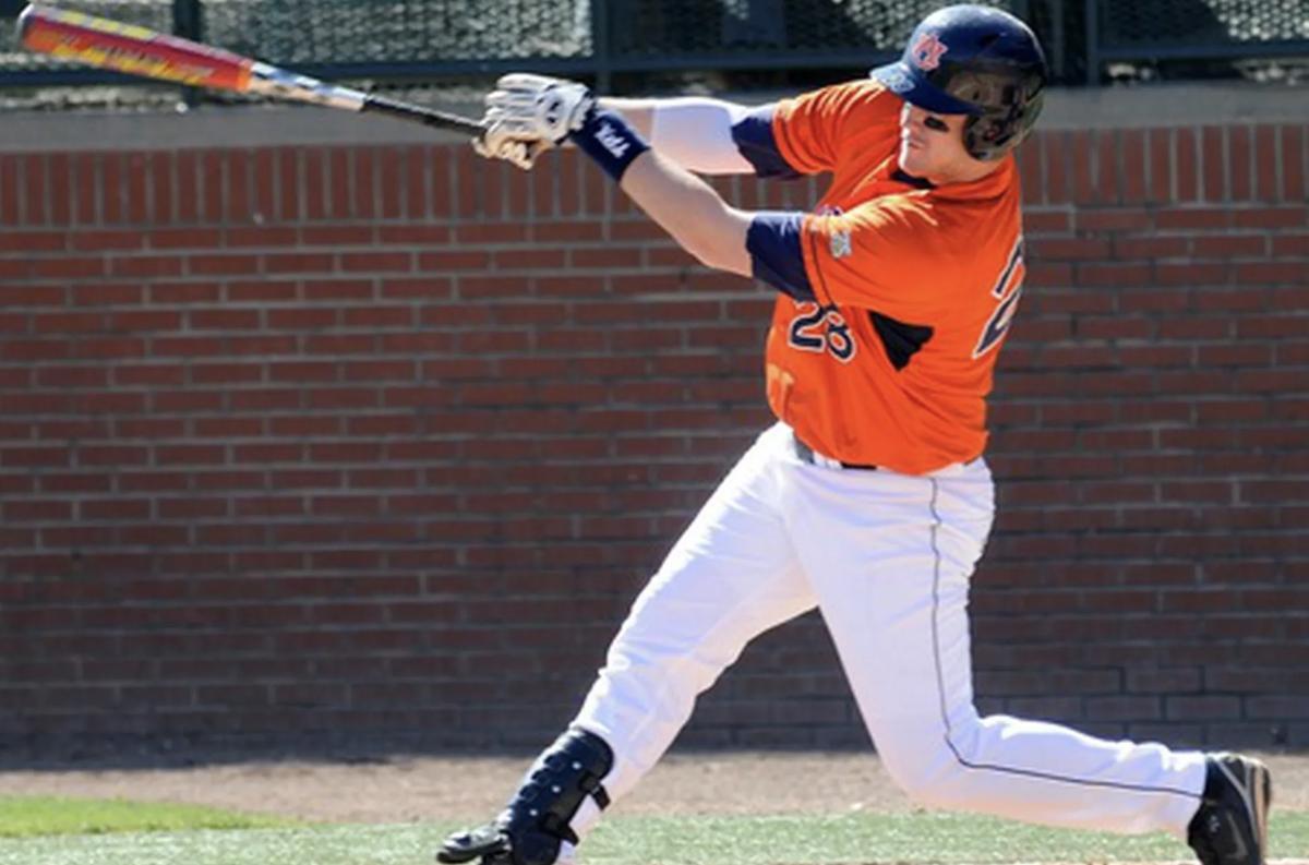 Hunter Morris Trades in 'War Eagle' for 'Roll Tide' with Alabama ...