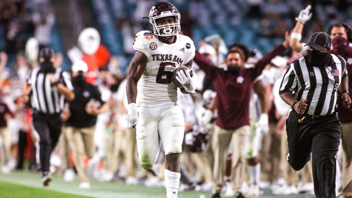 Three Texas A&M Aggies Make ESPN’s List of Top 100 Players For 2022 ...