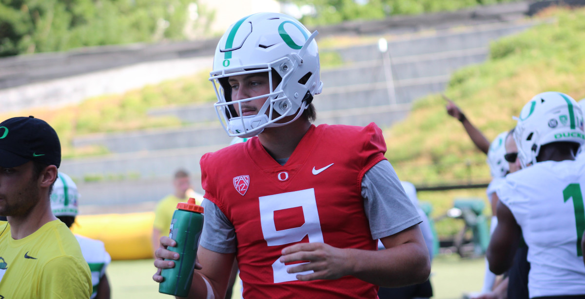 Oregon Football Quarterback Jay Butterfield Talks Quarterbacks Ahead of ...
