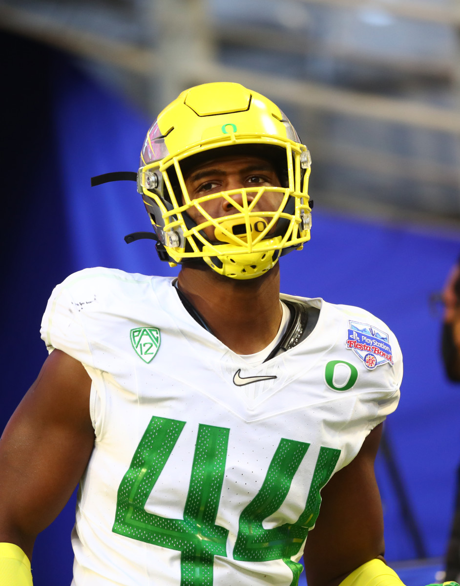 Oregon Football Fall Camp Watch List: Defense - Sports Illustrated ...