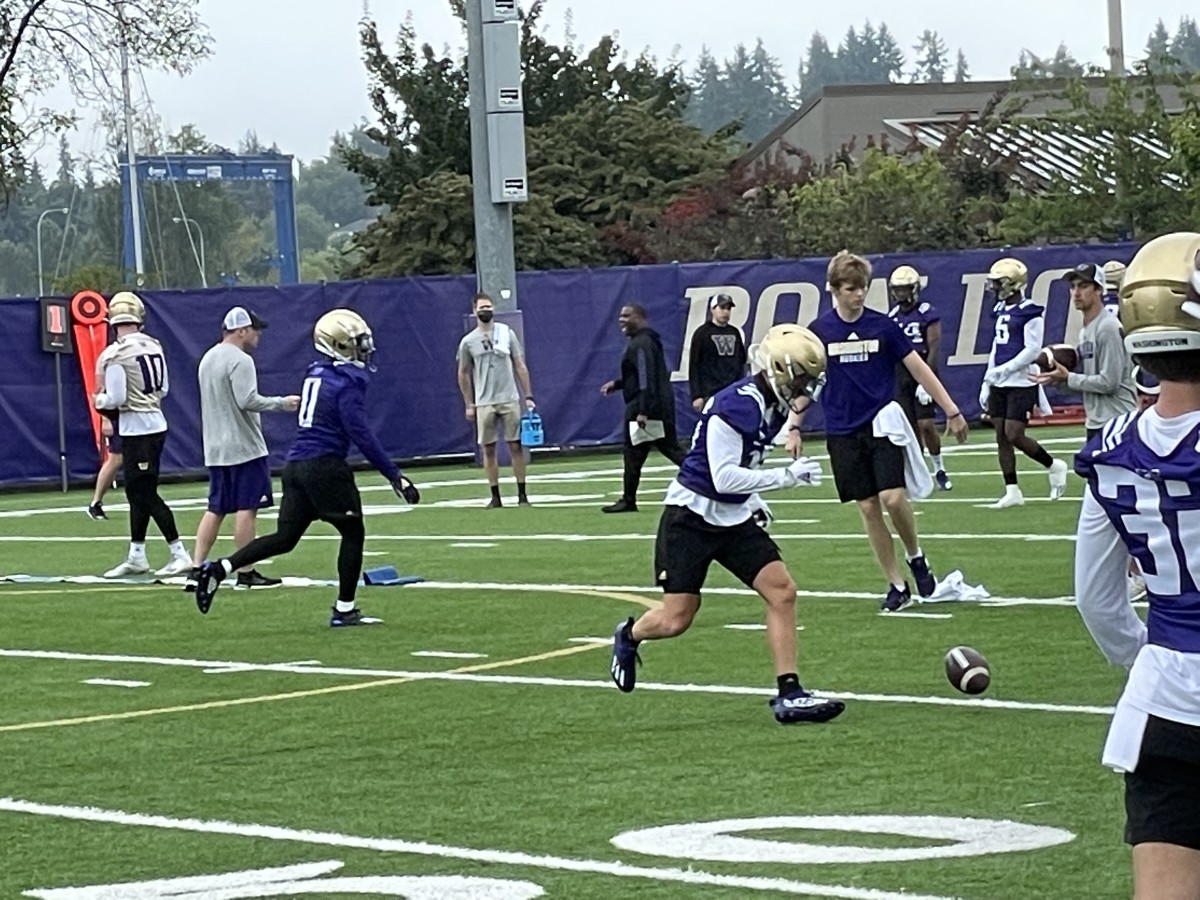 Giles Jackson Starts Over at Ground Zero for Huskies - Sports ...