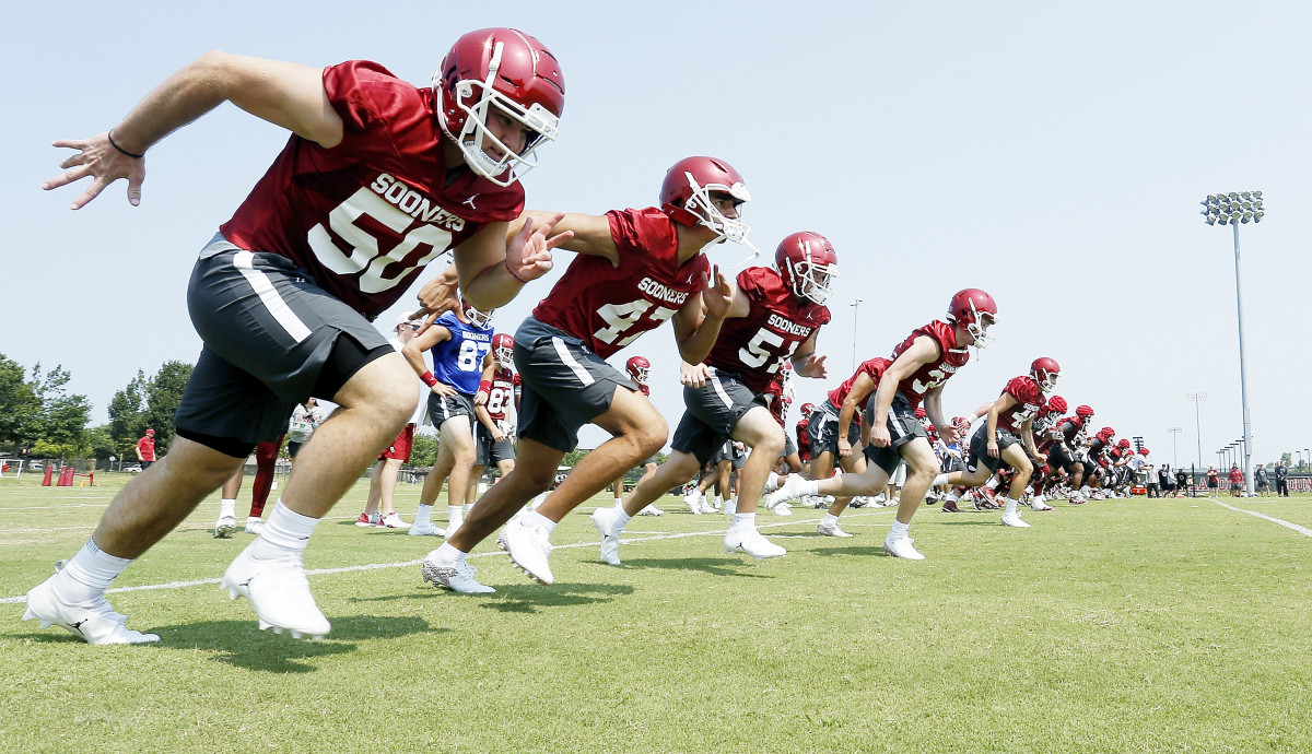 Oklahoma Sooners Debut at No. 9 in AP Top 25 - Sports Illustrated ...