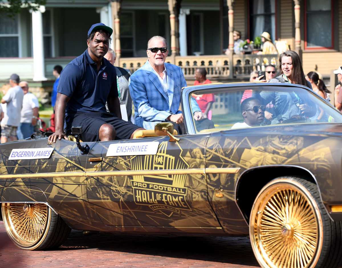 Indianapolis Colts’ RB Edgerrin James Enshrined into Pro Football Hall ...