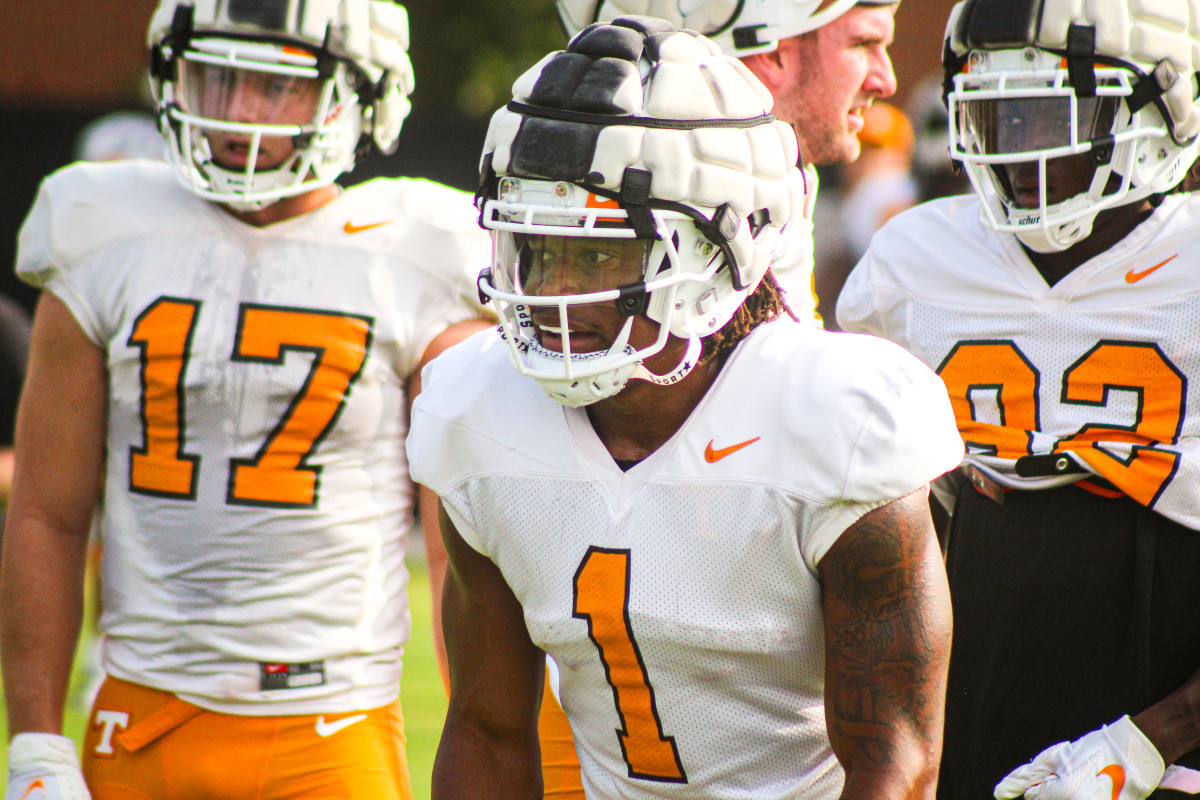 WATCH: VFL Velus Jones Earning Praise at Bears Rookie Minicamp - Sports ...