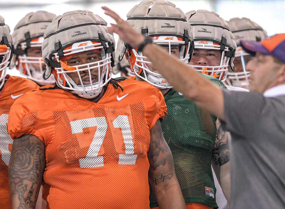 Clemson Tigers Offensive Line Goal in 2021: 'Out-Physical' Everyone ...