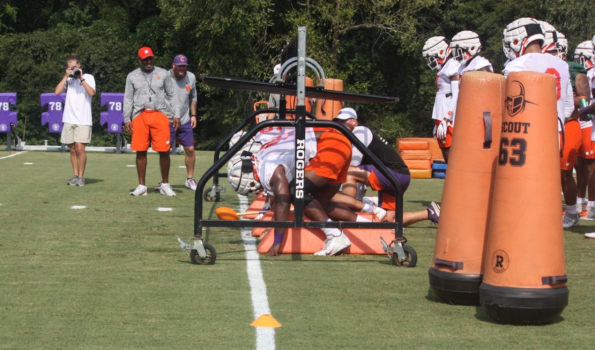 Brent Venables on Clemson Tigers Defense: 'So Far, So Good' - Sports ...
