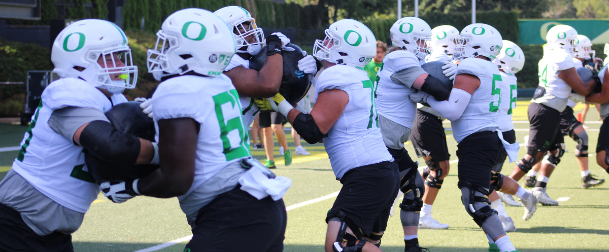 2021 Oregon Ducks Football Roster Weights Revealed - Sports Illustrated ...