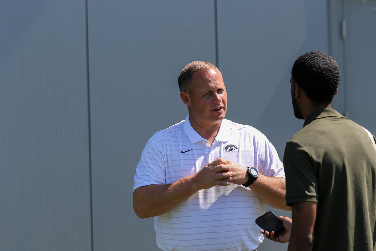 HN TV: Seth Wallace Interview 9-8-21 - Sports Illustrated Iowa Hawkeyes ...