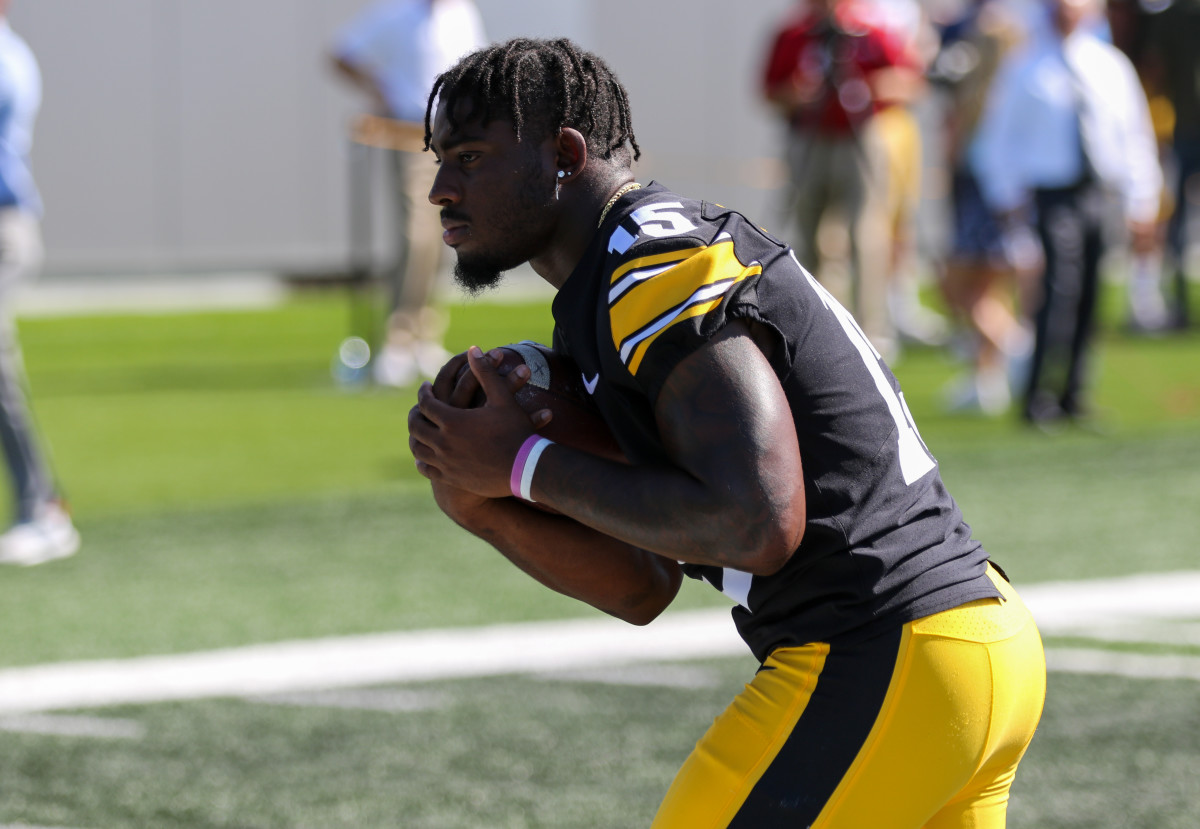 Tyler Goodson Has NFL Dream - Sports Illustrated Iowa Hawkeyes News ...