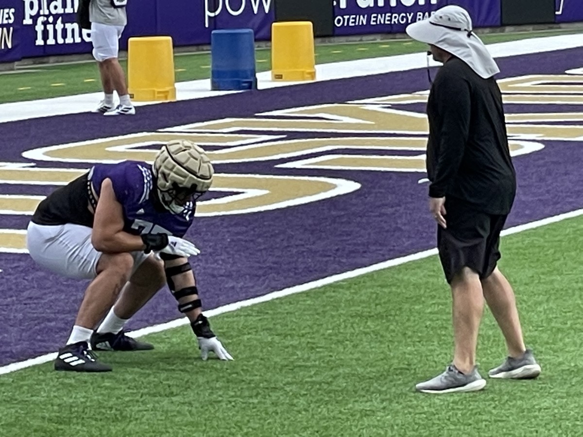 Covington Makes Big Play to end Washington Husky workout, Smith Leaves ...