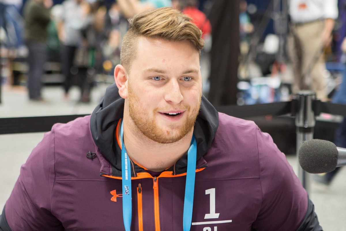 Tennessee Titans: Injury Opens Door for Tackle's Return - Sports ...