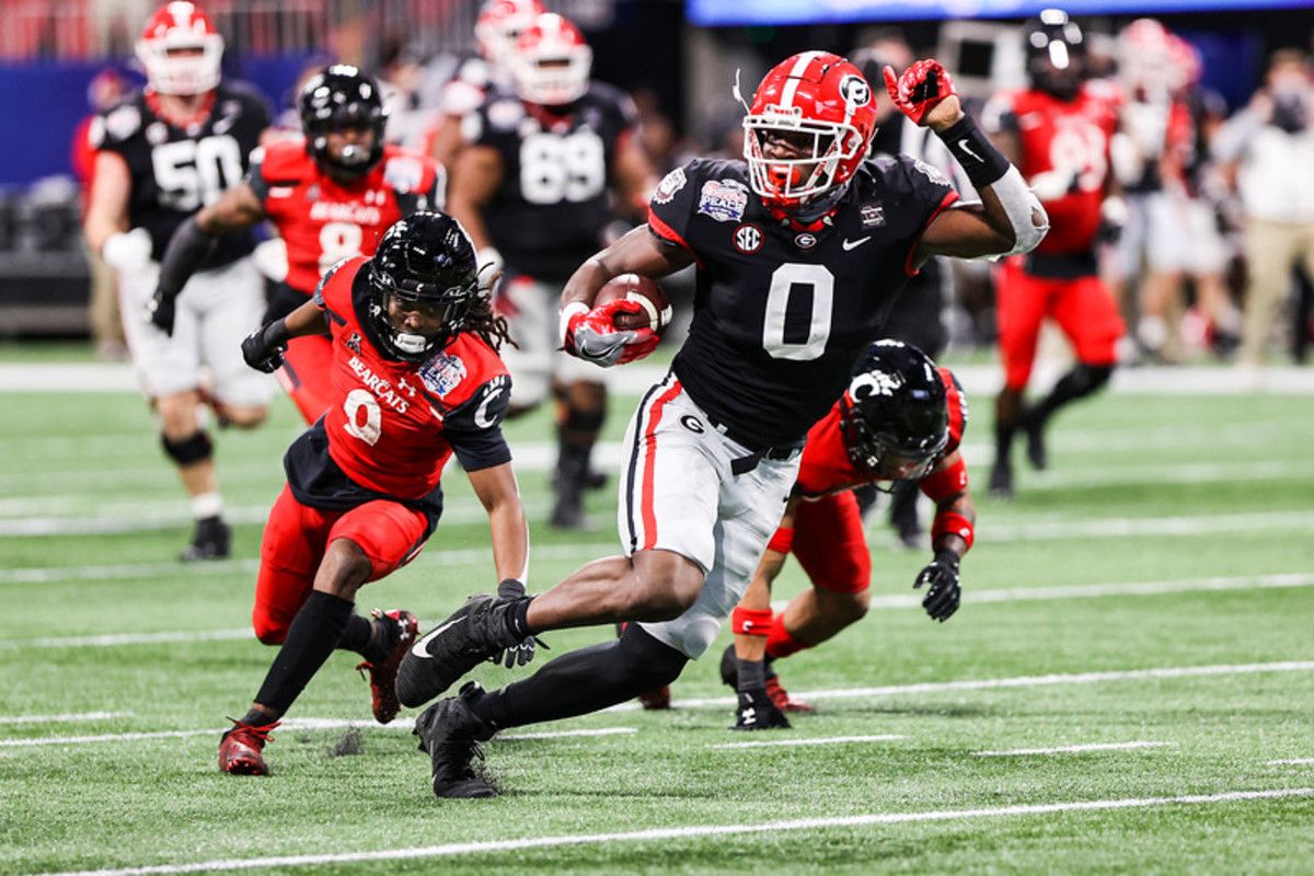 Georgia Football TE, Darnell Washington Possibly Back For Week One ...