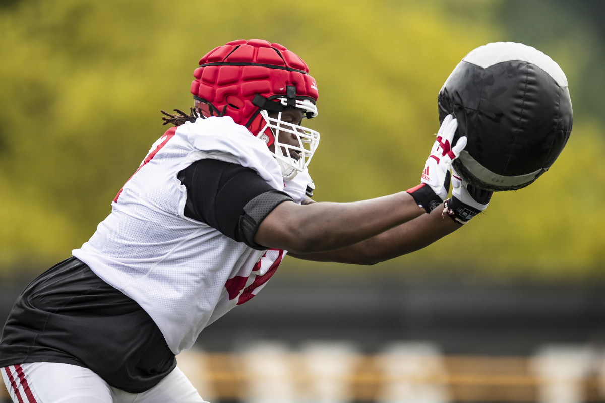 VIDEO: Here's What Indiana Hoosiers Offensive Tackle Caleb Jones Said ...
