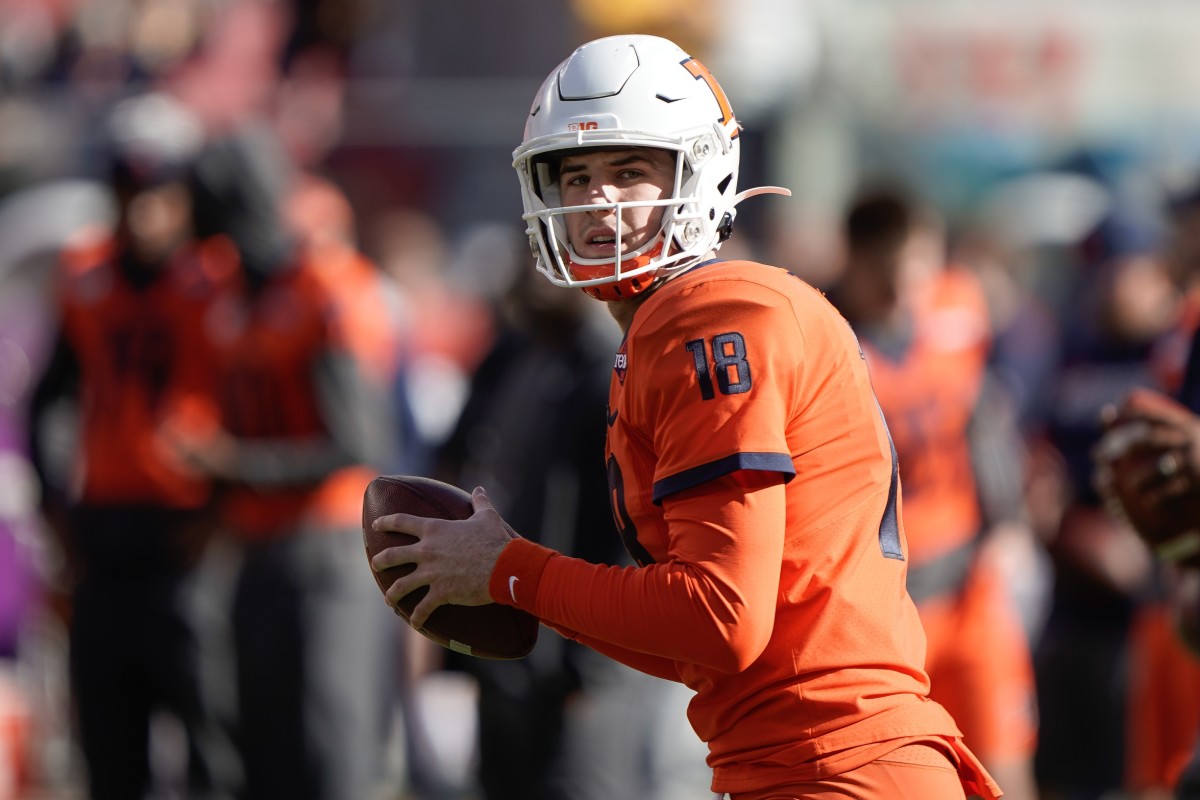 Big Ten Daily: Illinois Announces Starting Quarterback For Week 0 ...
