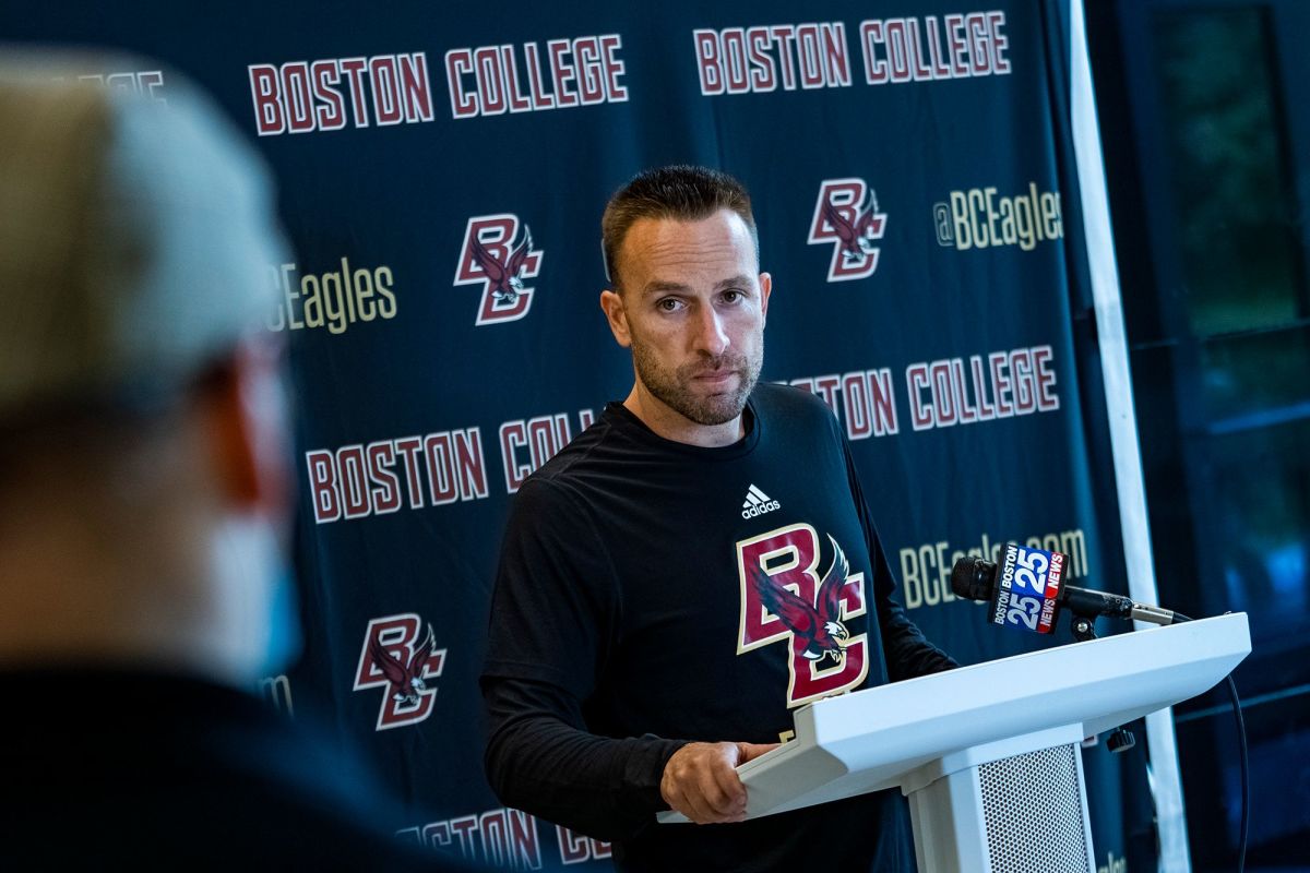 NCAA Set To Temporarily Expand College Football Class Signing Limits ...