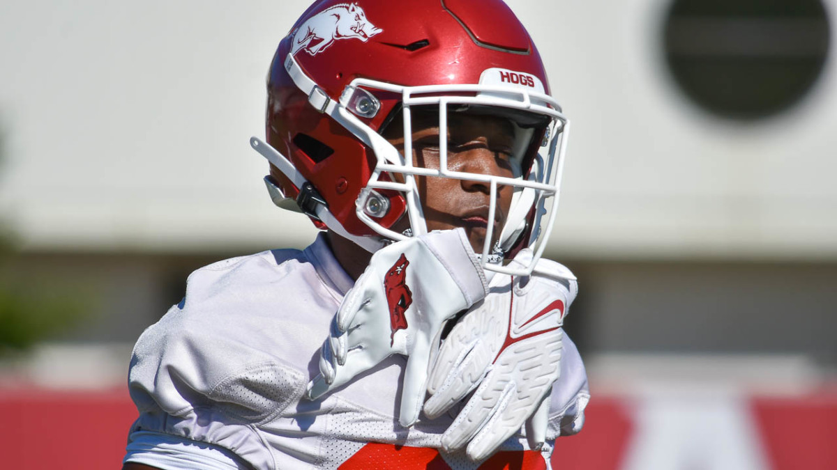 Freshman Walk-on Running Back Donte Buckner and Freshman Wide Receiver ...