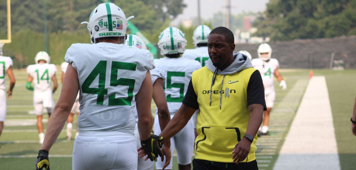 Oregon Football Interim Head Coach Bryan McClendon Noncommittal on ...